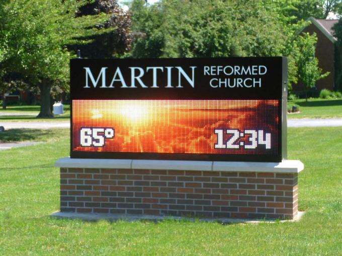 IP65 Outdoor Waterproof LED Church Monument Signs P5 RGB Front Maintenance
